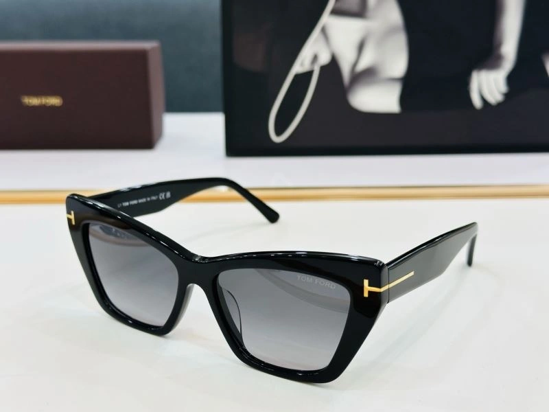 Top mirror Tom Ford Sunglasses