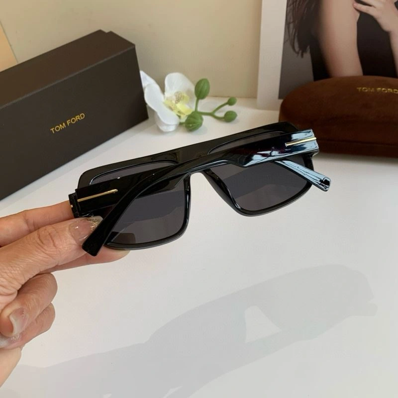 High fidelity Tom Ford Sunglasses