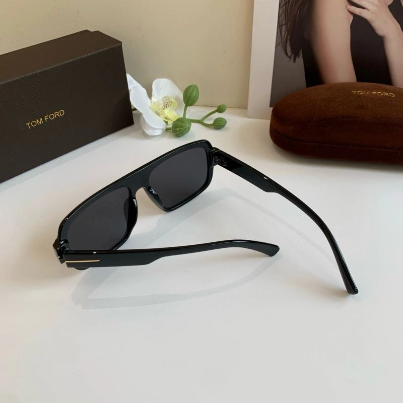 High fidelity Tom Ford Sunglasses