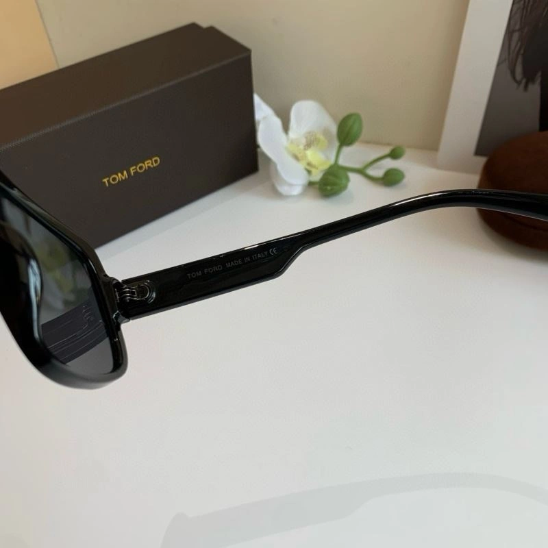 High fidelity Tom Ford Sunglasses