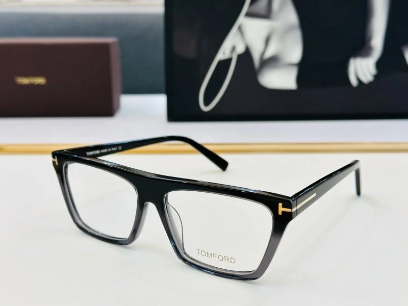 Accurate model Tom Ford Sunglasses