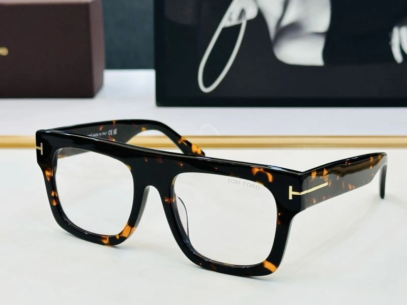 Accurate model Tom Ford Sunglasses