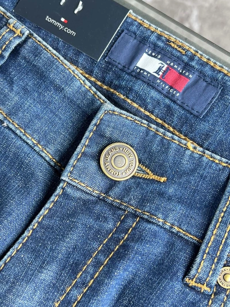 High fidelity Tommy Hilfiger Jeans