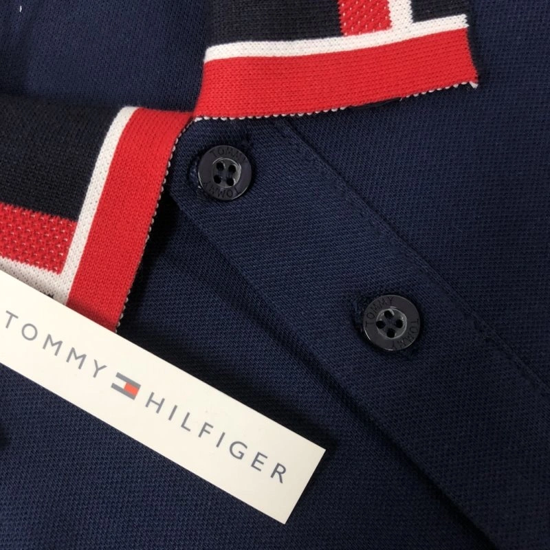 Bargain Tommy Hilfiger T-Shirts