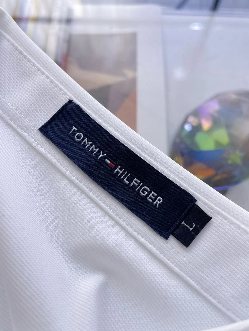 Indistinguishable Tommy Hilfiger T-Shirts