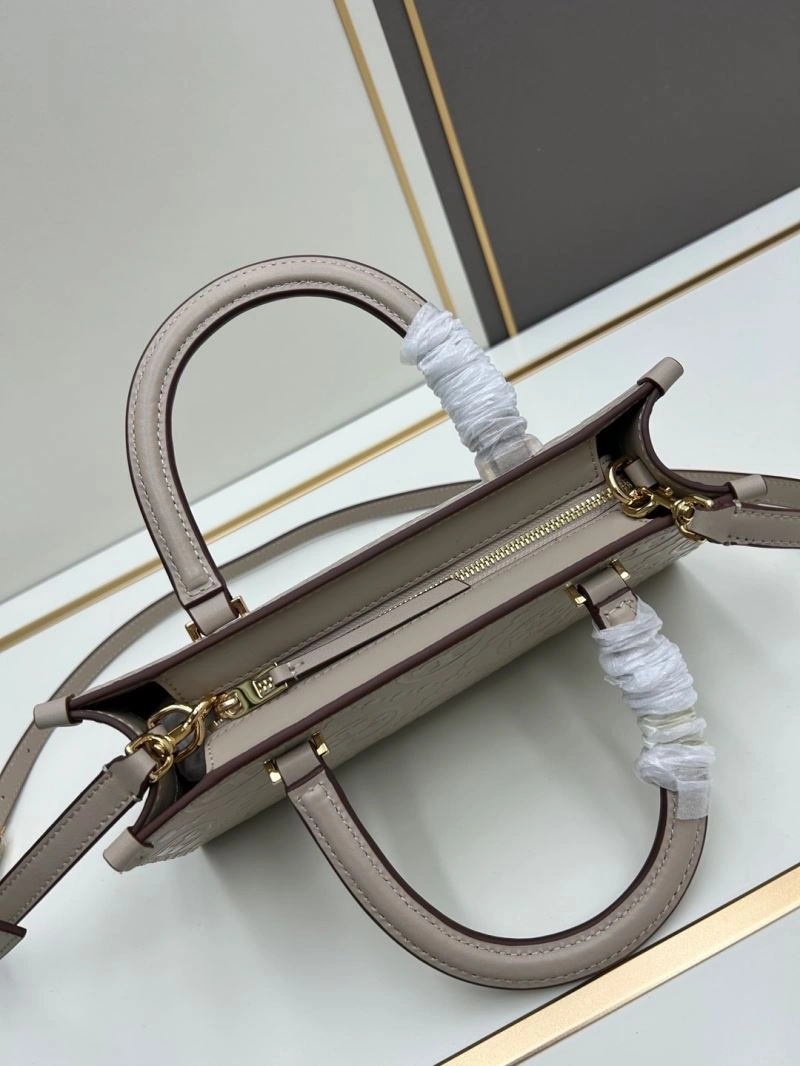 Top mirror Tory Burch Top Handle Bags