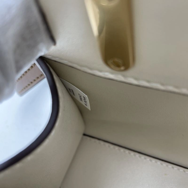 High accuracy Tory Burch Top Handle Bags