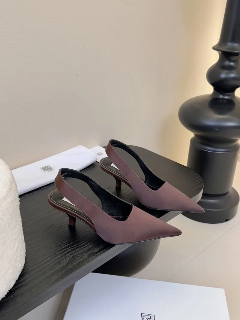 Factory-made Toteme Sandals