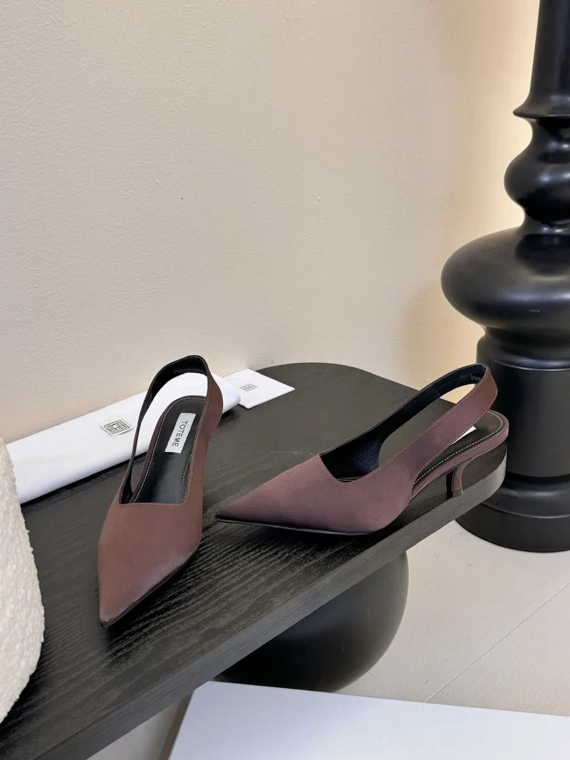 Factory-made Toteme Sandals