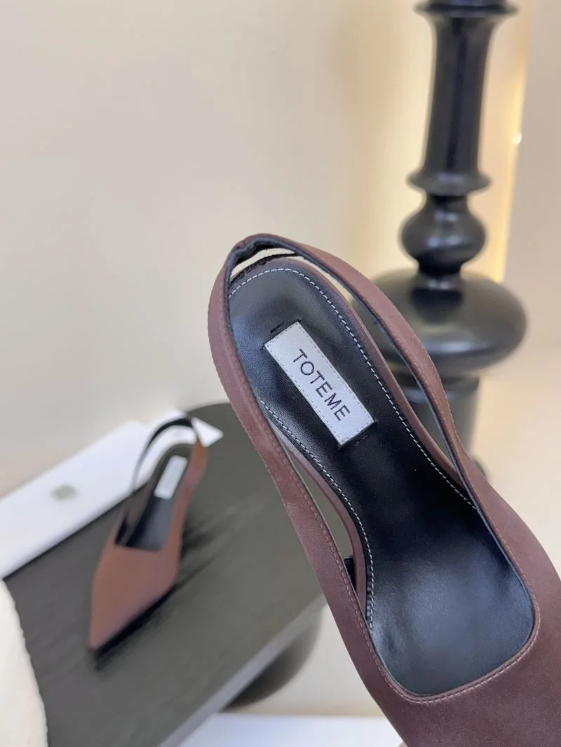 Factory-made Toteme Sandals