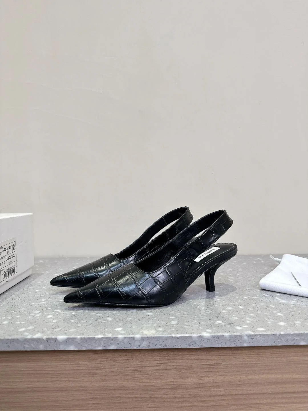 High fidelity Toteme Sandals