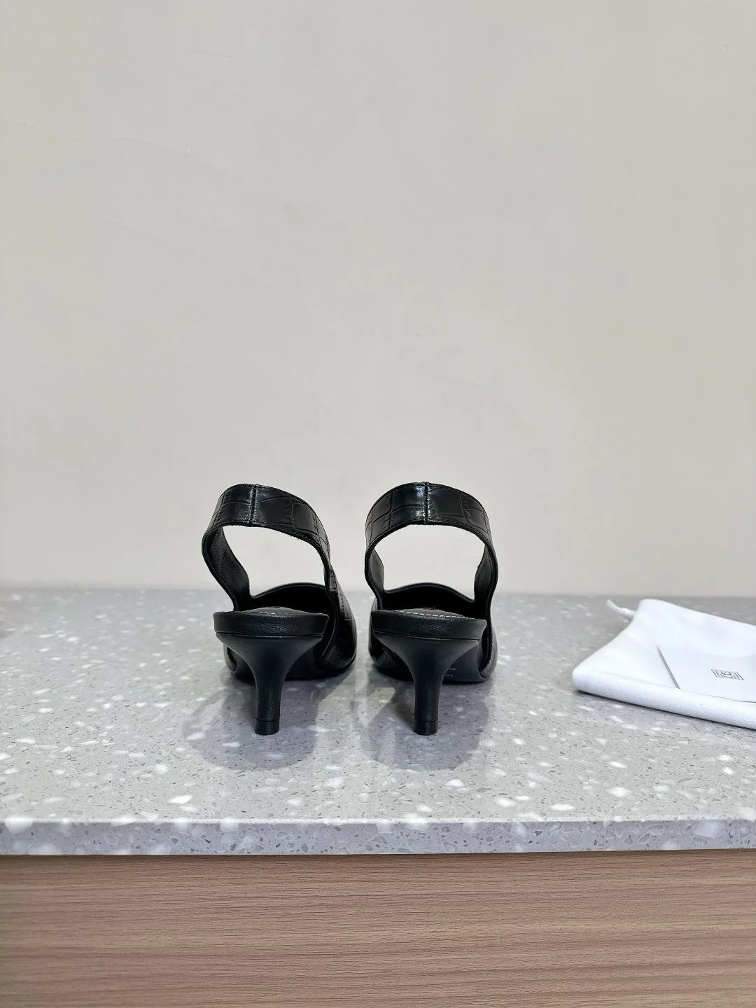 High fidelity Toteme Sandals