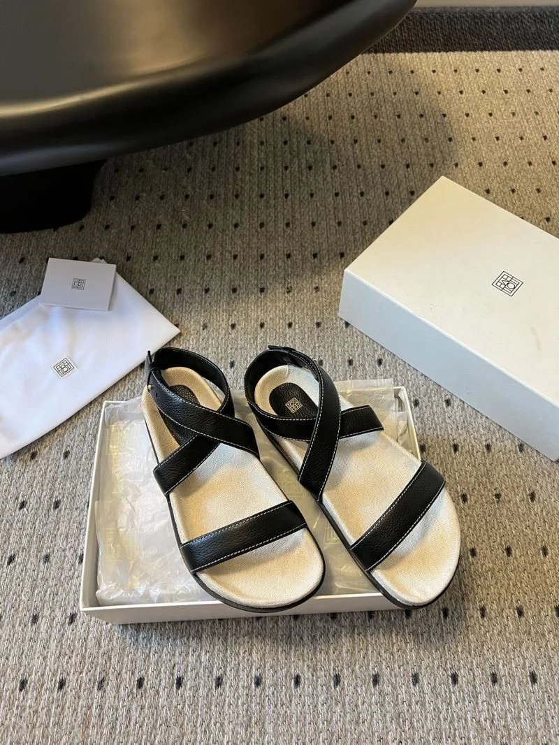 Accurate model Toteme Sandals