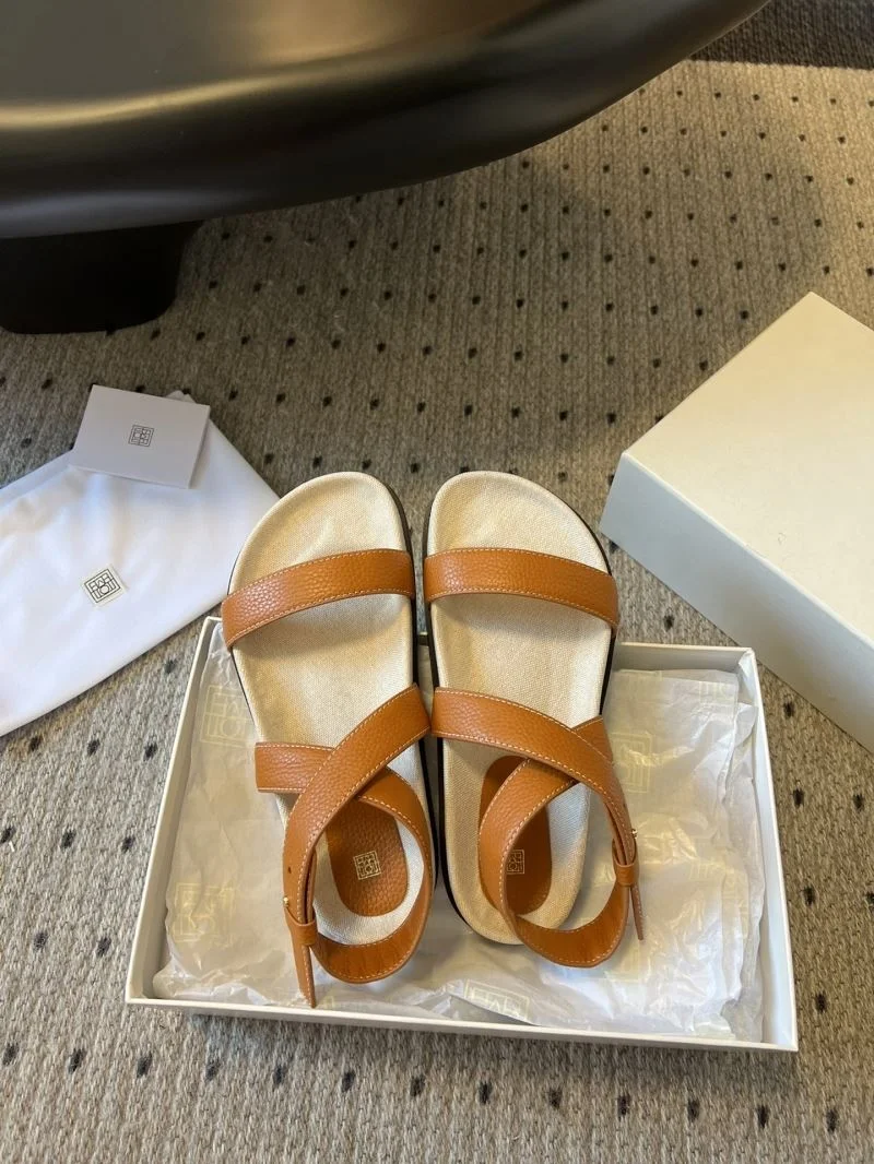 Accurate model Toteme Sandals