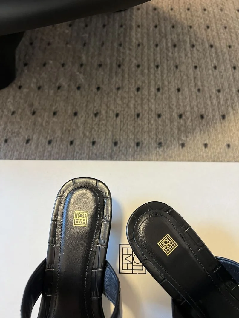 High fidelity Toteme Sandals