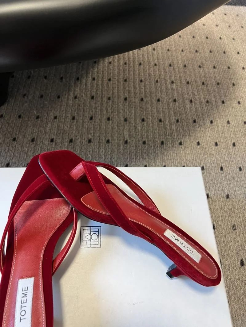 Exact replica Toteme Sandals