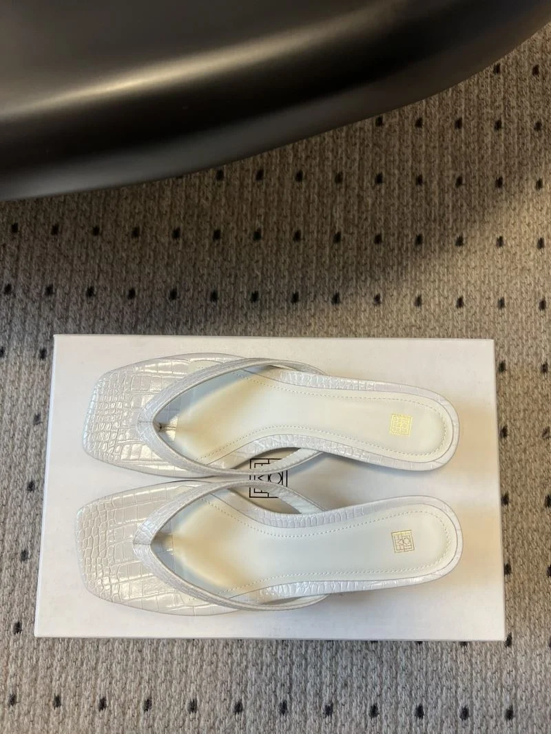 Factory-made Toteme Sandals