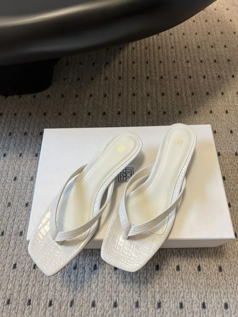 Factory-made Toteme Sandals