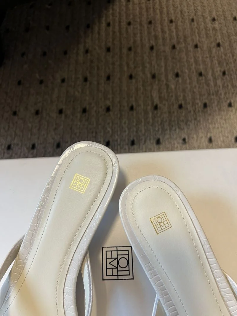 Factory-made Toteme Sandals
