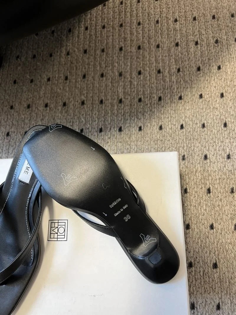 Mirror quality Toteme Sandals