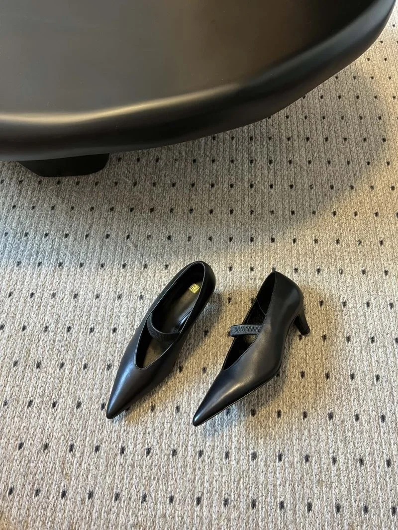 Inexpensive Toteme Shoes