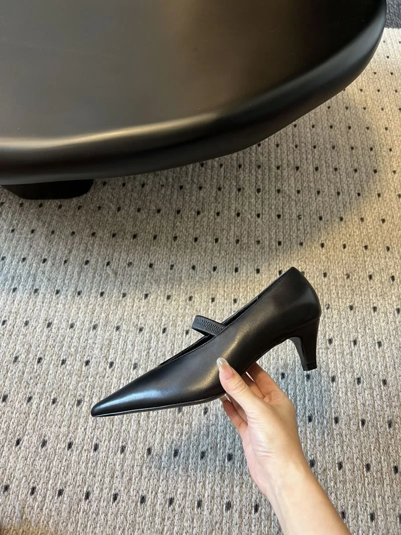 Inexpensive Toteme Shoes