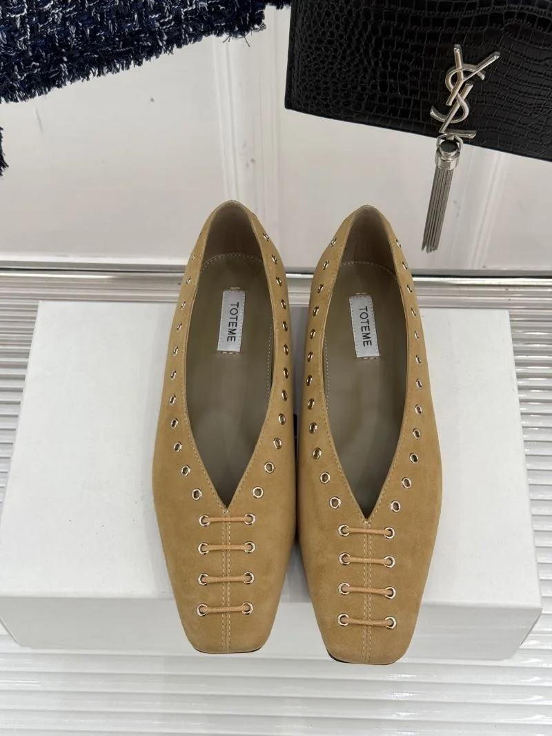 Top mirror Toteme Shoes