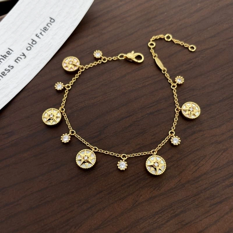 Accurate model Unclassified Brand Bracelets