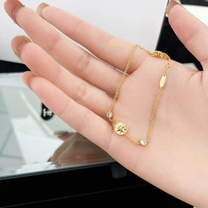 Indistinguishable Unclassified Brand Bracelets