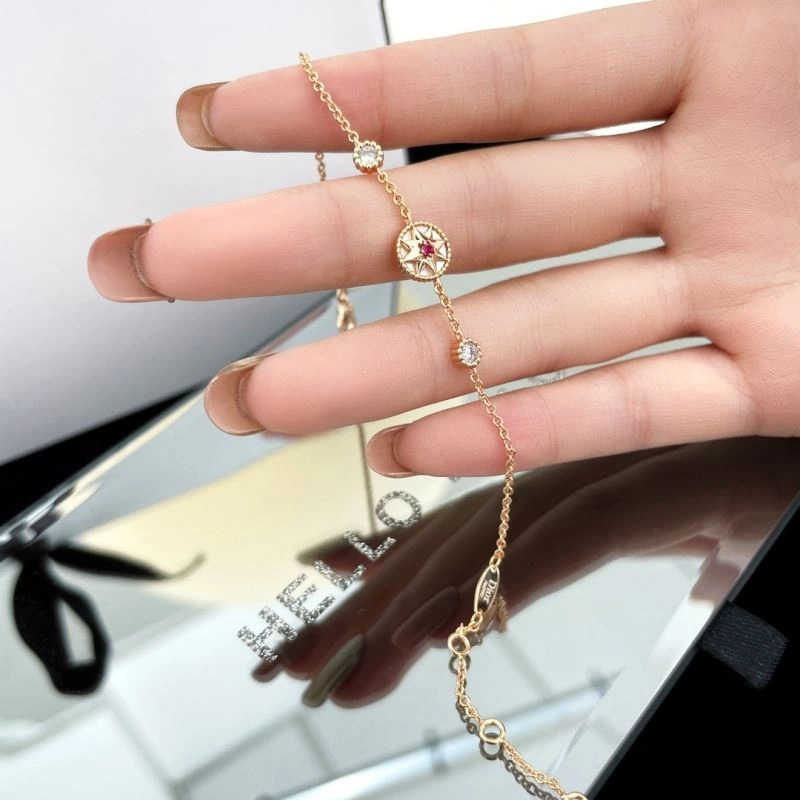 Indistinguishable Unclassified Brand Bracelets