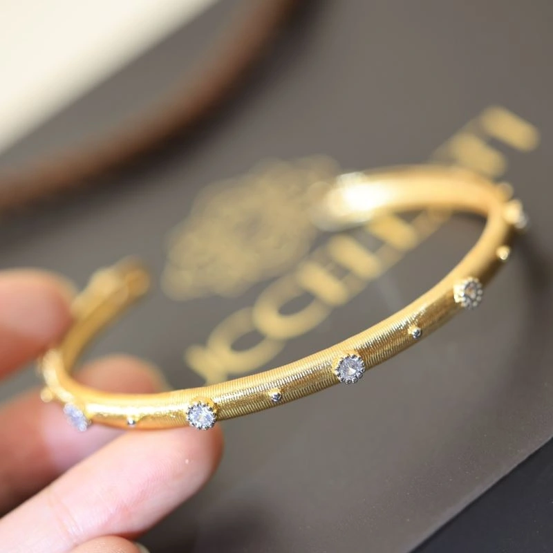 Factory-made Unclassified Brand Bracelets