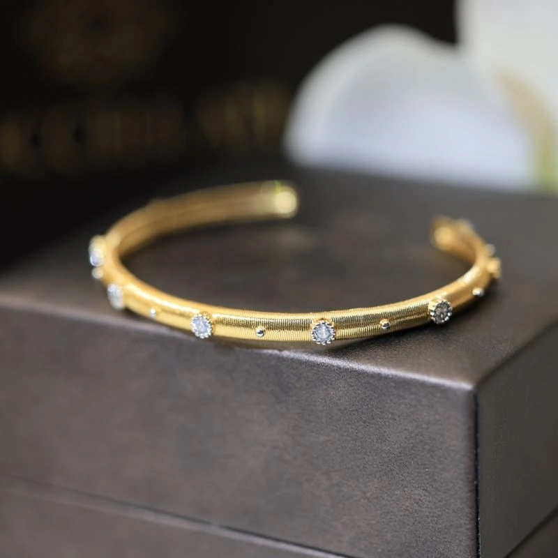 Factory-made Unclassified Brand Bracelets