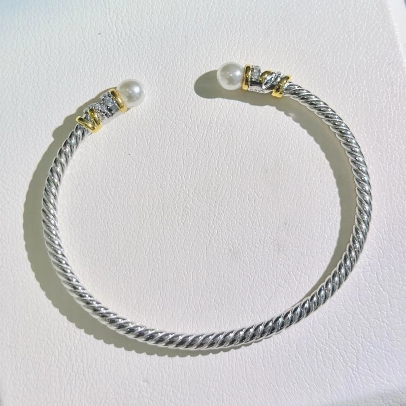 Unclassified Brand Bracelets