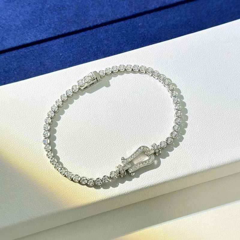Affordable Unclassified Brand Bracelets