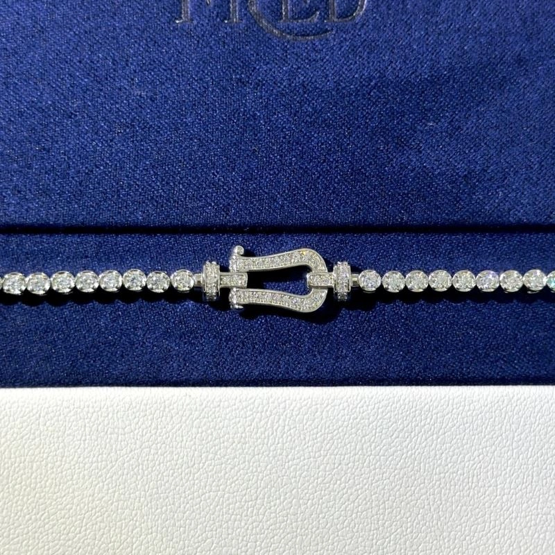 Affordable Unclassified Brand Bracelets