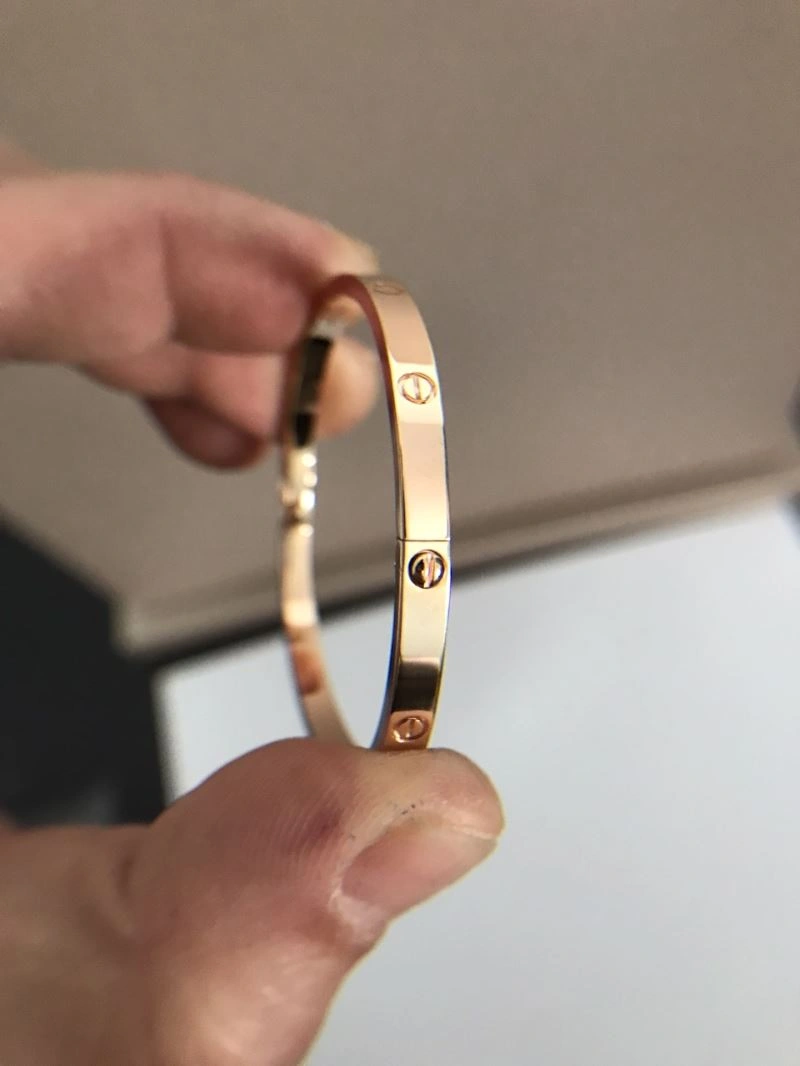 Accurate model Unclassified Brand Bracelets