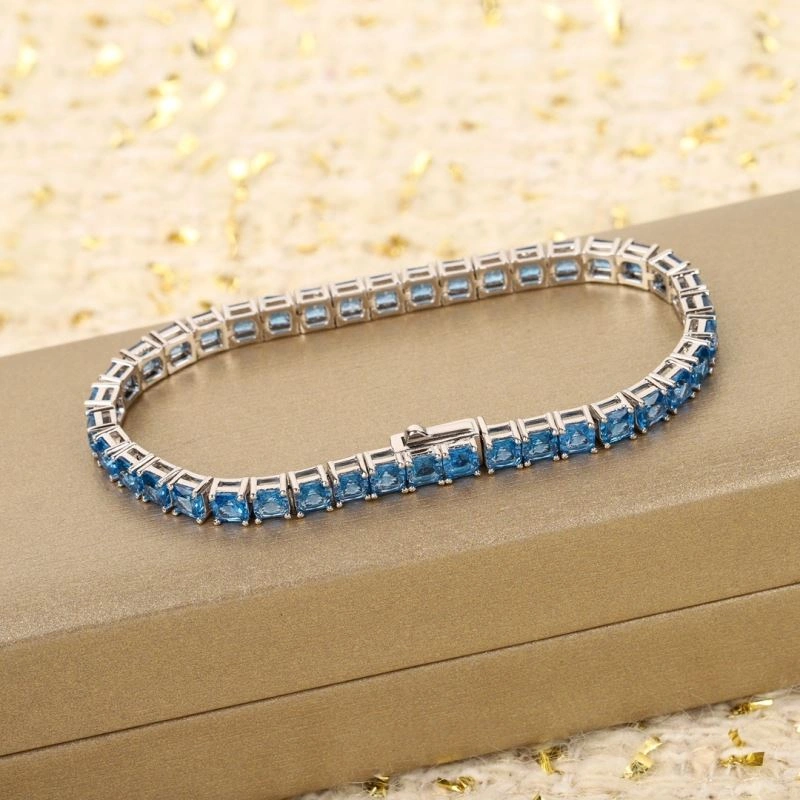Accurate model Unclassified Brand Bracelets