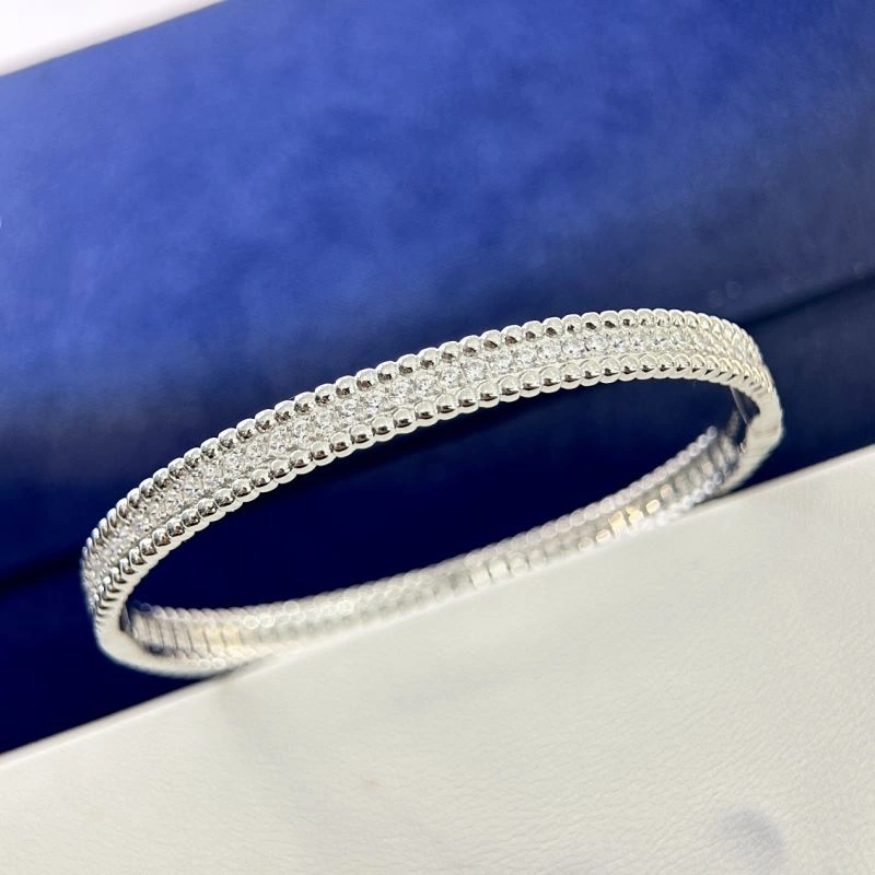 Bargain Unclassified Brand Bracelets