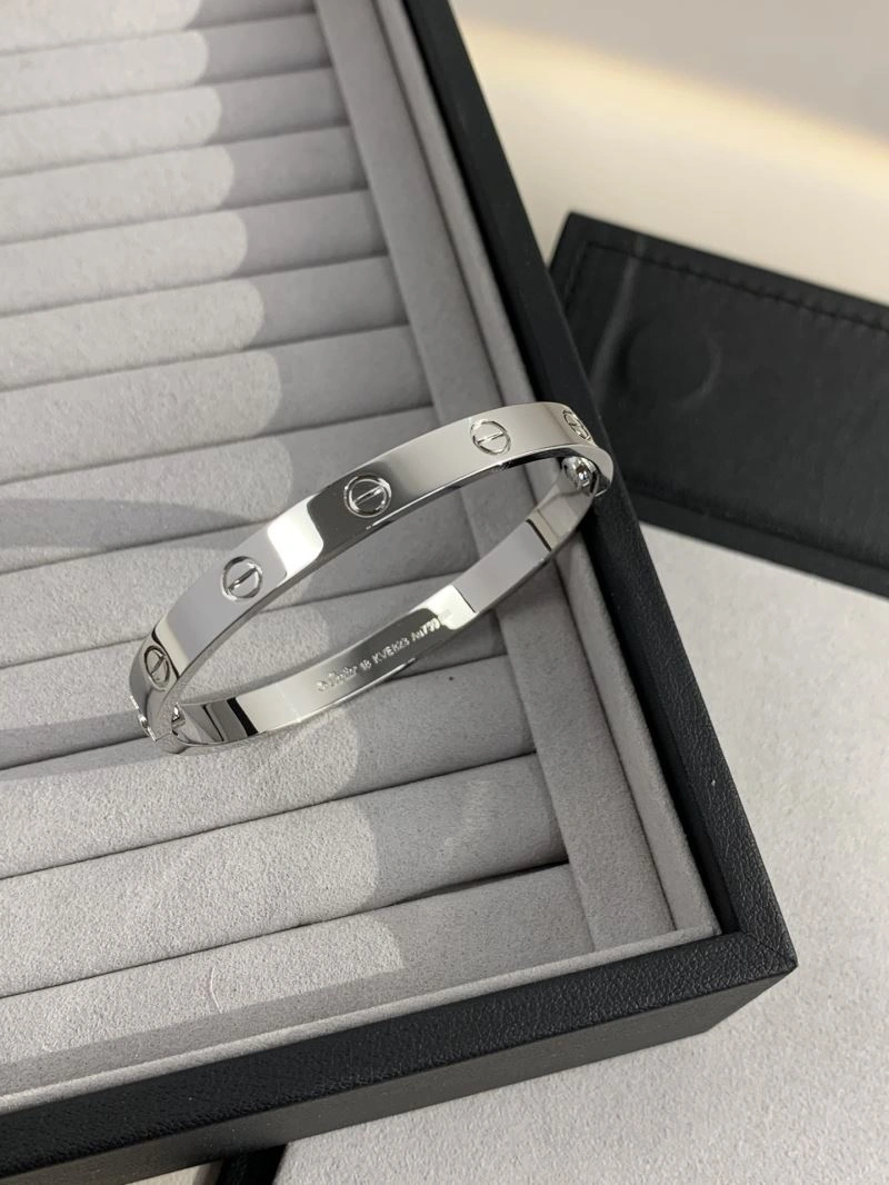 Unclassified Brand Bracelets