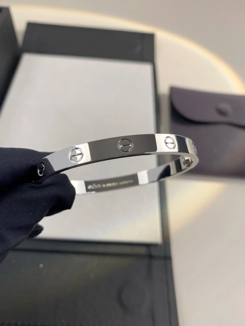 Unclassified Brand Bracelets