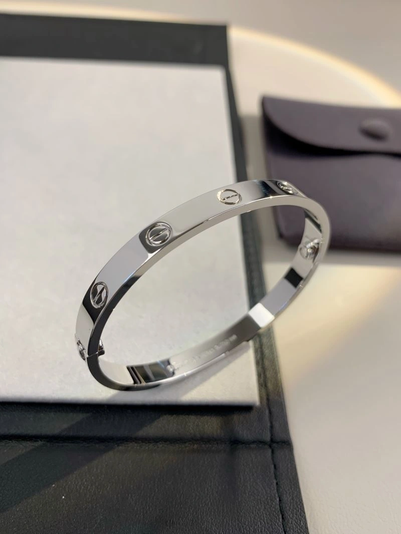 Unclassified Brand Bracelets