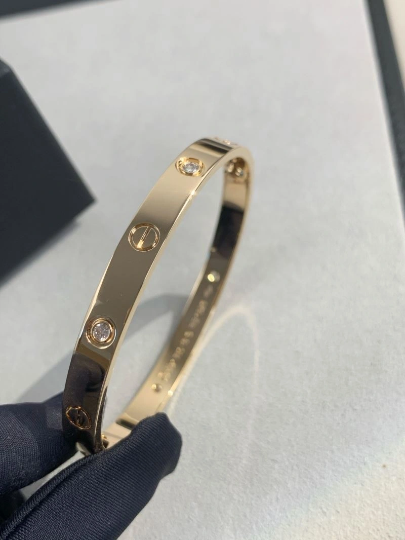 Unclassified Brand Bracelets