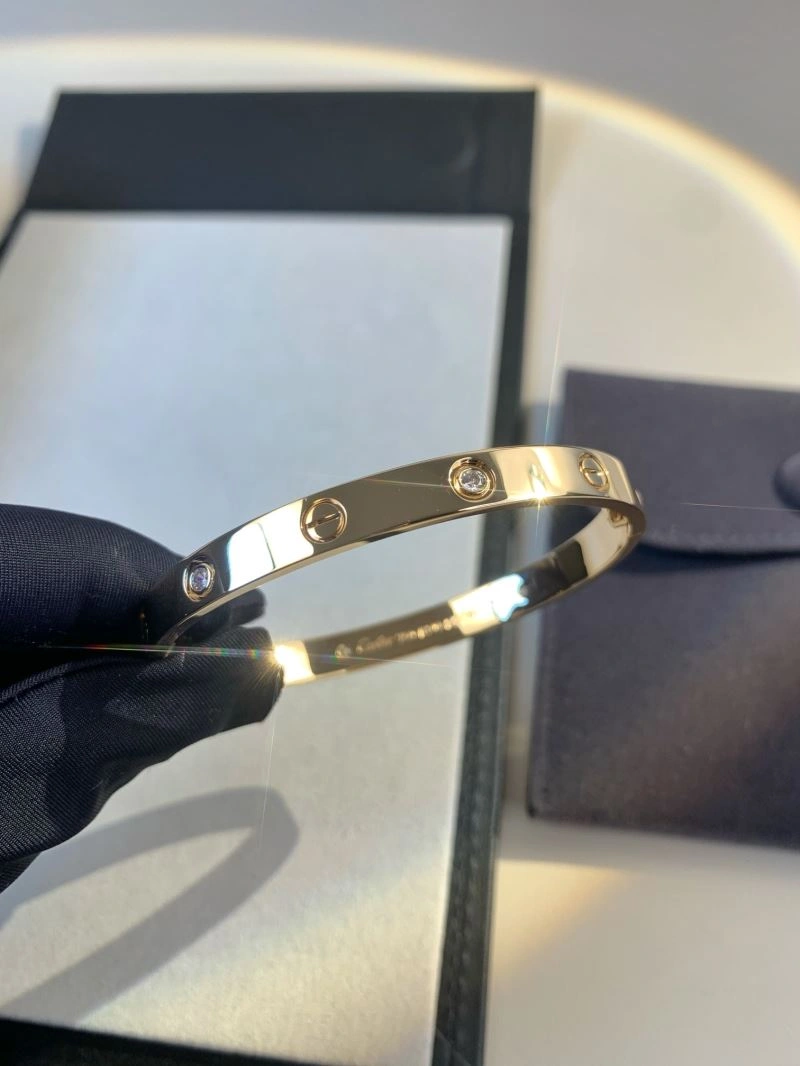 Unclassified Brand Bracelets