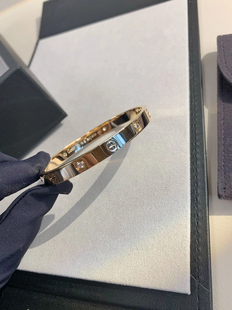 Unclassified Brand Bracelets