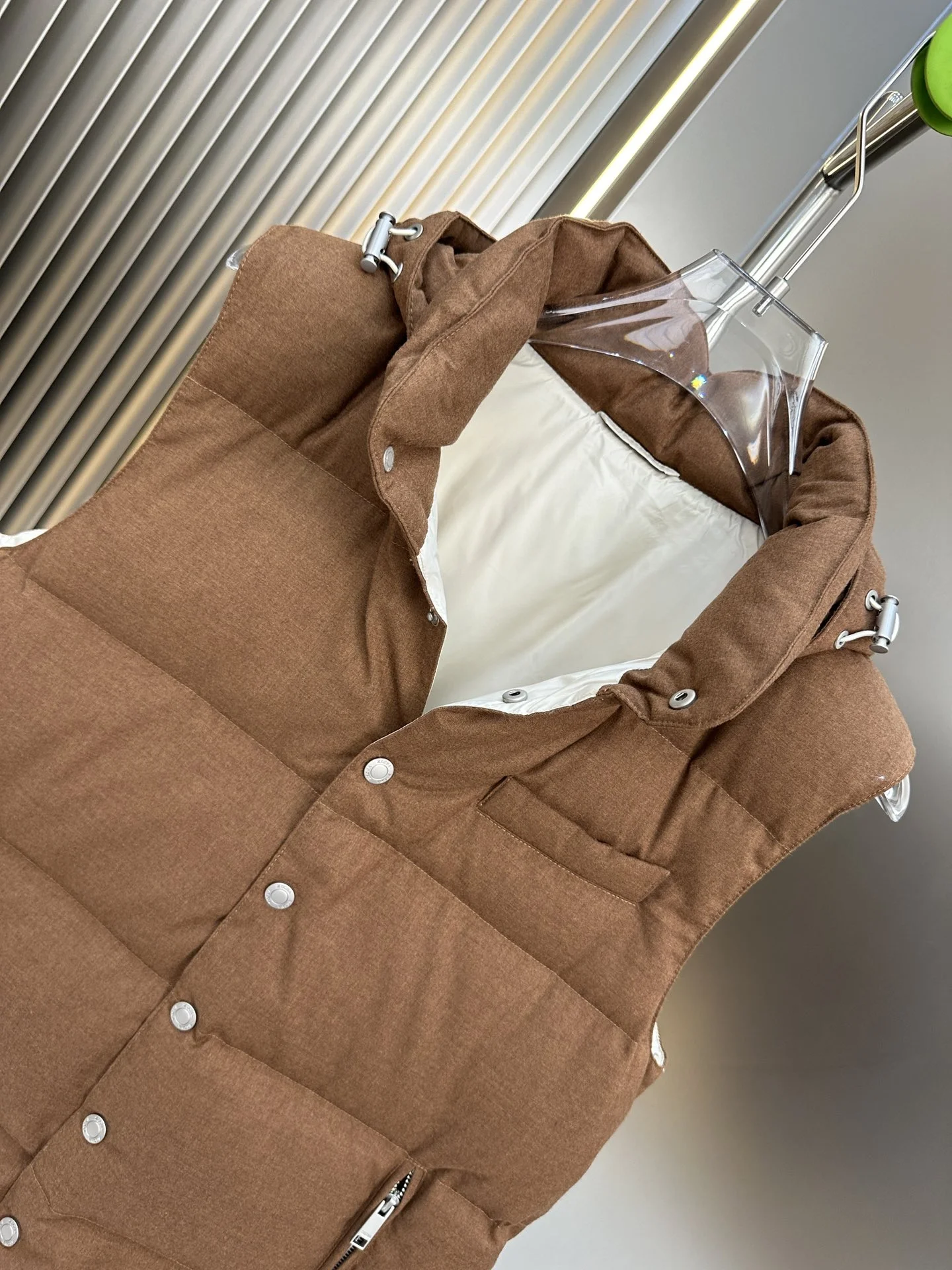 Indistinguishable Unclassified Brand Down Jackets