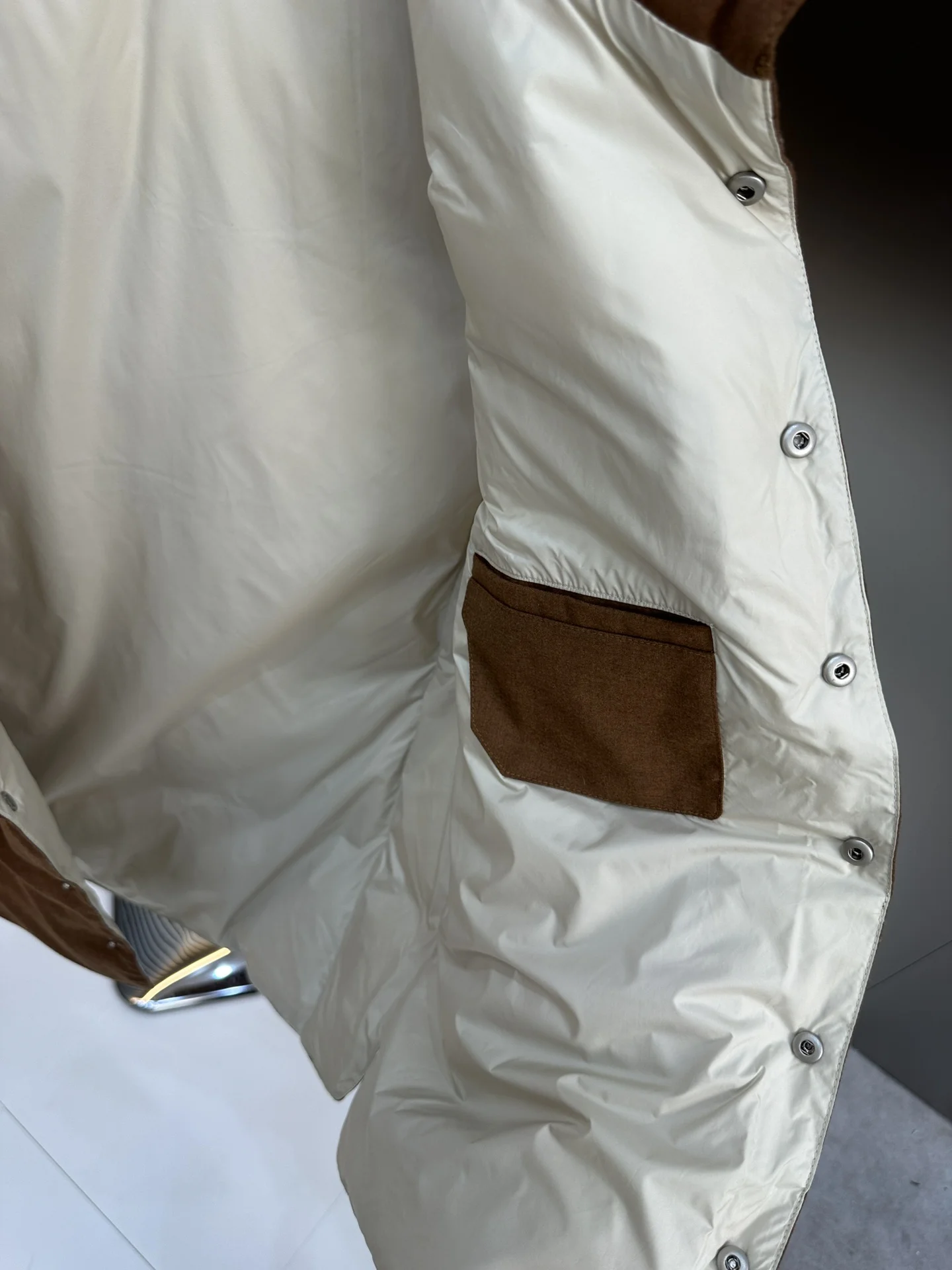 Indistinguishable Unclassified Brand Down Jackets