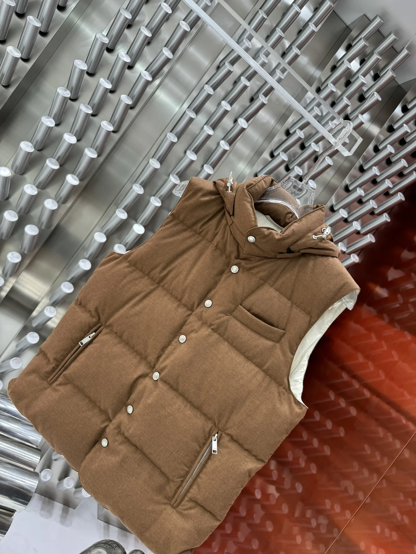 Discounted Unclassified Brand Down Jackets