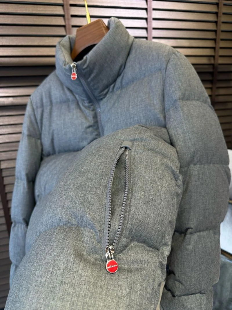 Discounted Unclassified Brand Down Jackets