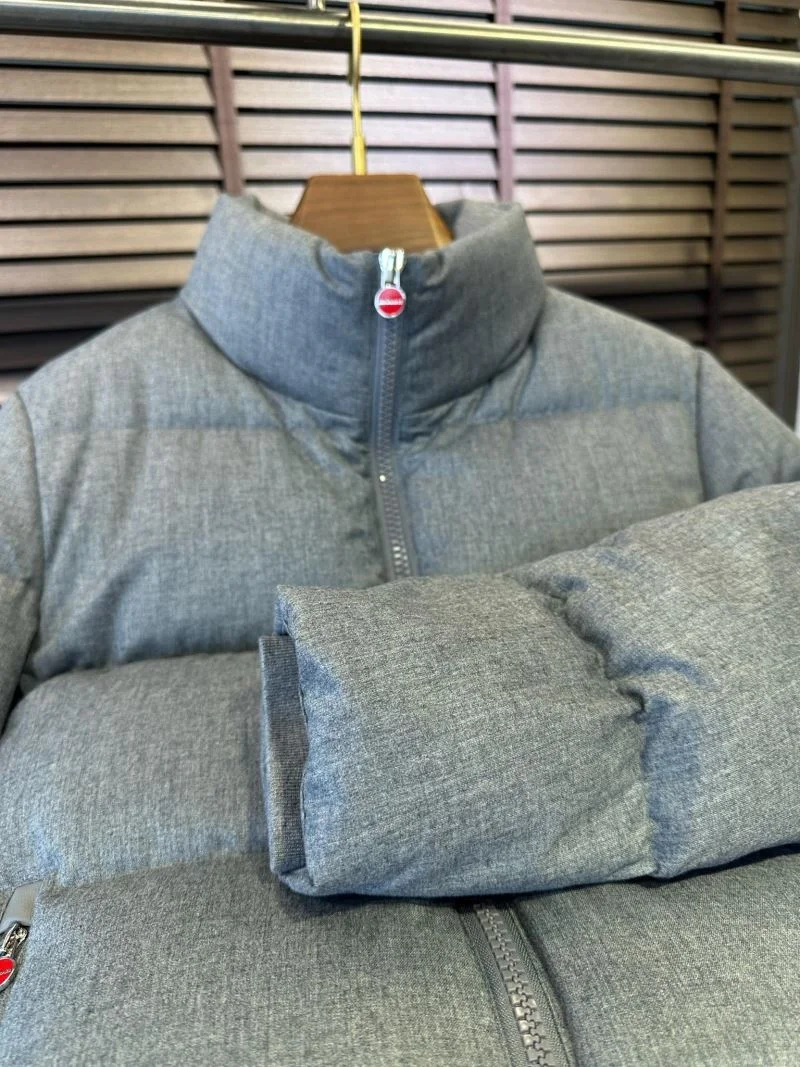 Discounted Unclassified Brand Down Jackets