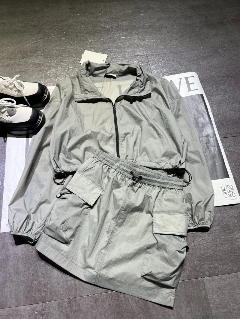 Unclassified Brand Dress Suits
